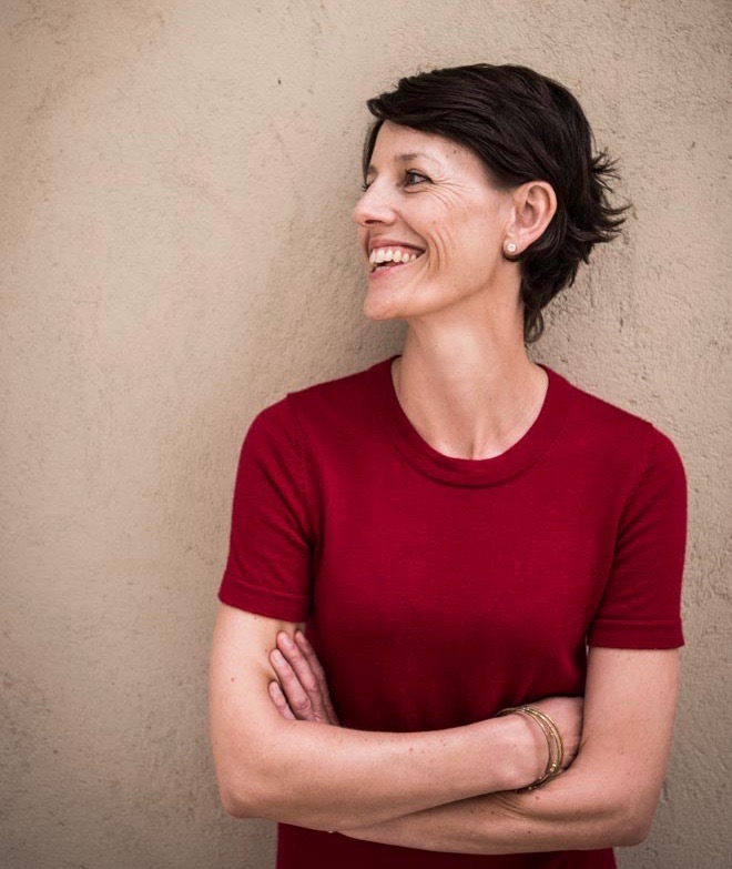 Contact – Virginia Clay